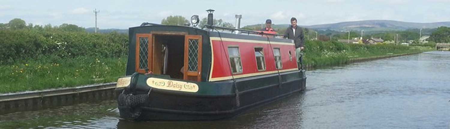 Lancaster Canal Boat Hire Holidays | Narrowboat Hire | Pet Friendly